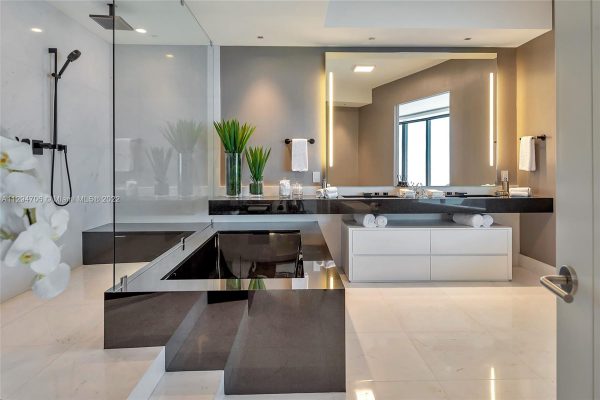 The Many Miami Homes Of Messi - Miami Luxury Homes