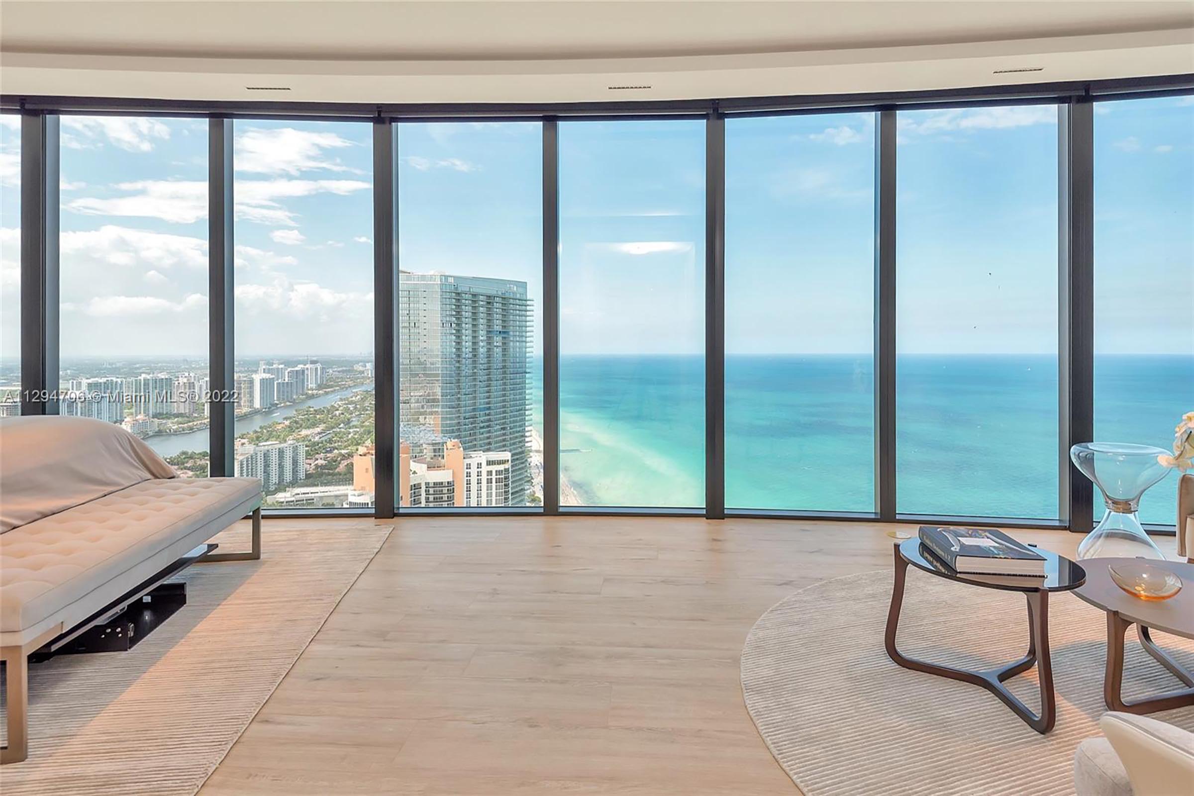 The Many Miami Homes Of Messi - Miami Luxury Homes