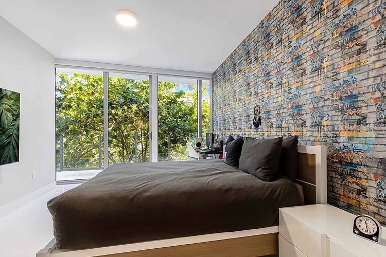 Inside Lisa Hochstein's New $32,000/Month Rental At One Ocean - Miami ...