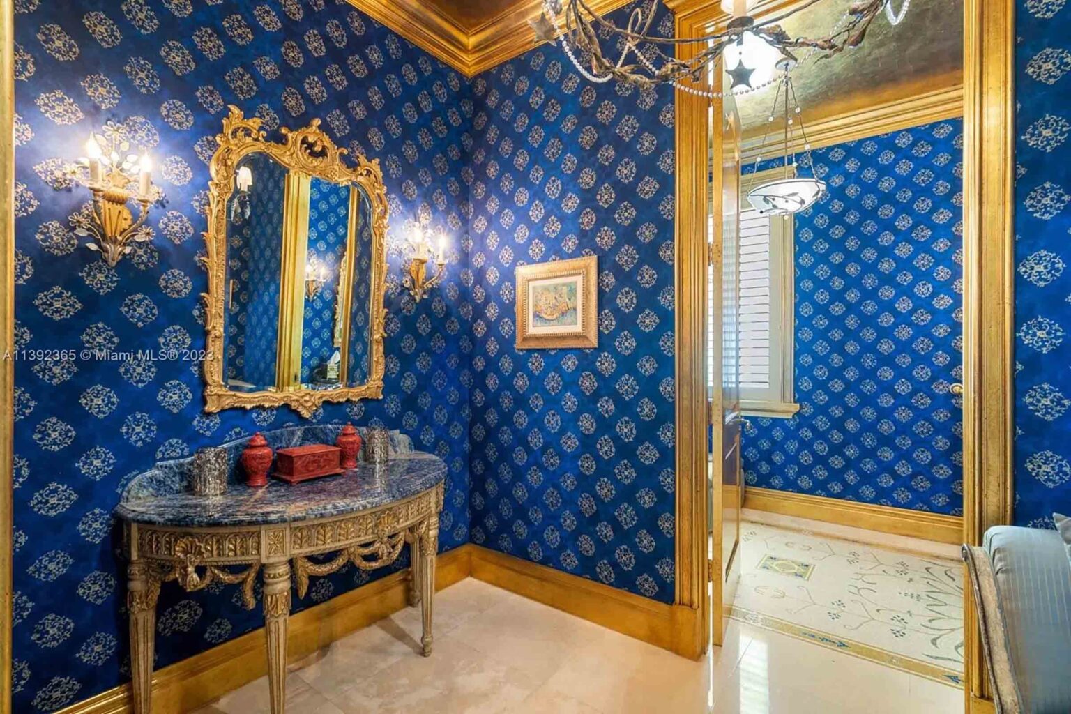 Jeff Bezos And Lauren Sanchez Relocate To Indian Creek Island In Miami ...