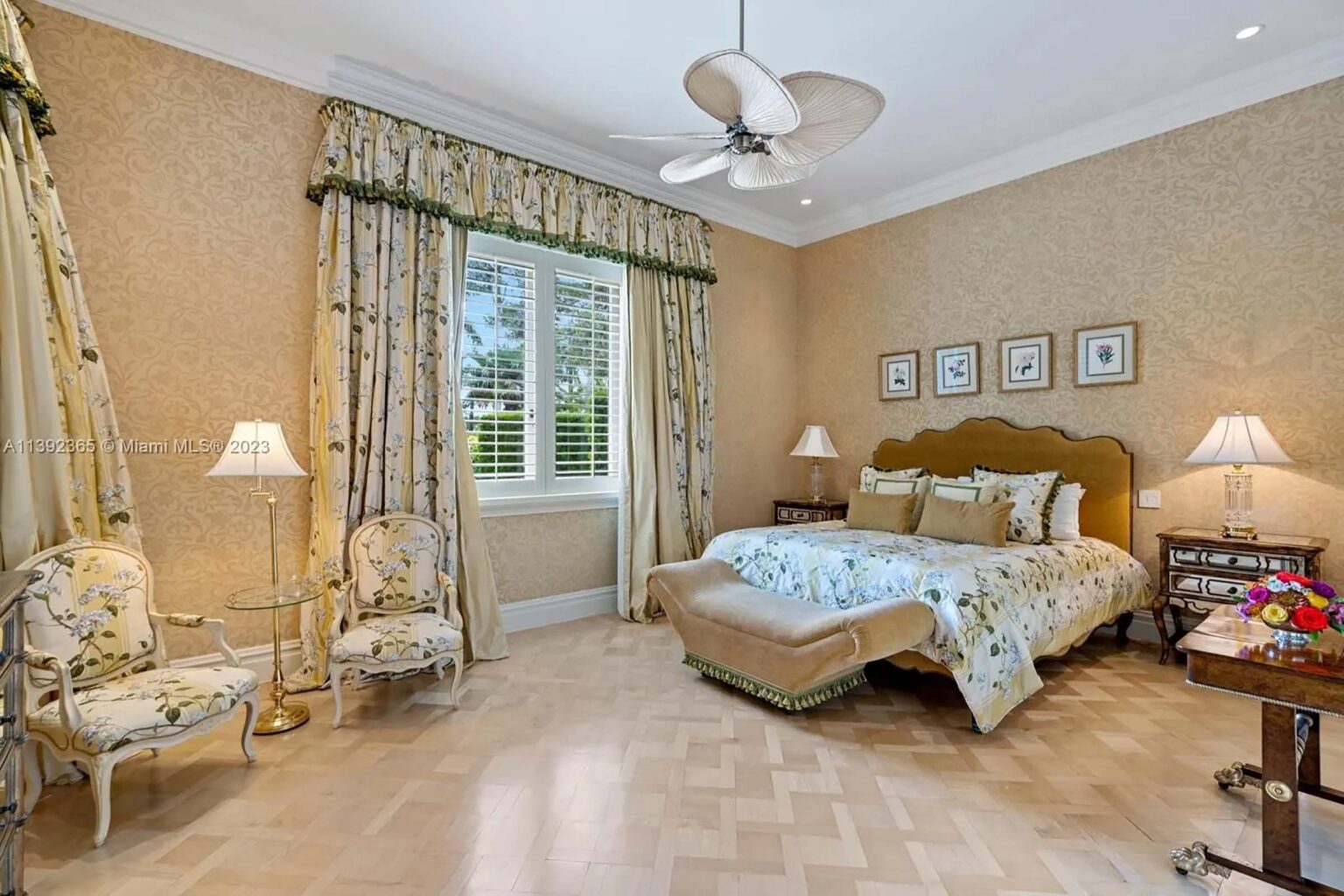 Jeff Bezos And Lauren Sanchez Relocate To Indian Creek Island In Miami ...