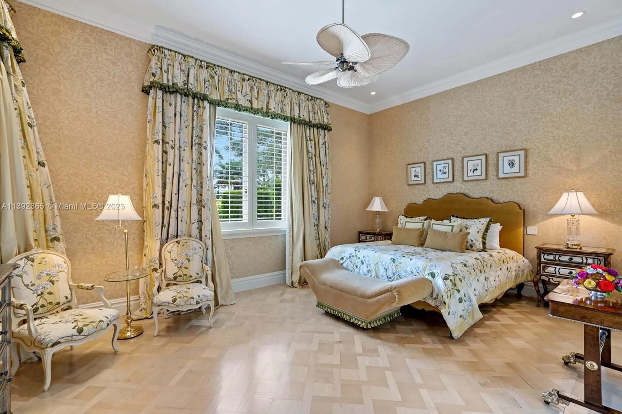 Jeff Bezos And Lauren Sanchez Relocate To Indian Creek Island In Miami ...