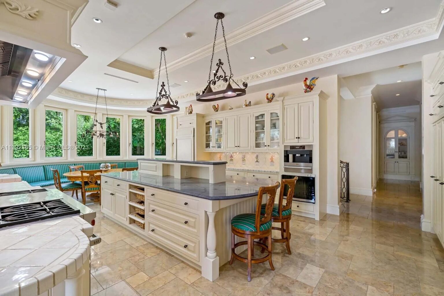 Jeff Bezos And Lauren Sanchez Relocate To Indian Creek Island In Miami ...